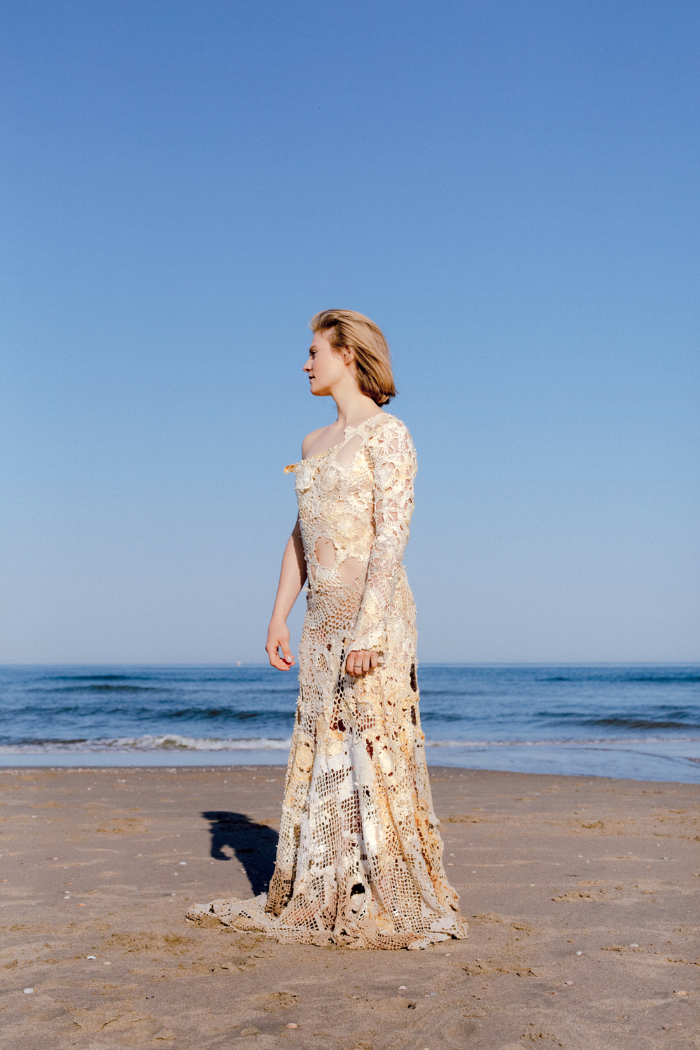 Designer grows a biodegradable wedding gown - Specialty Fabrics Review