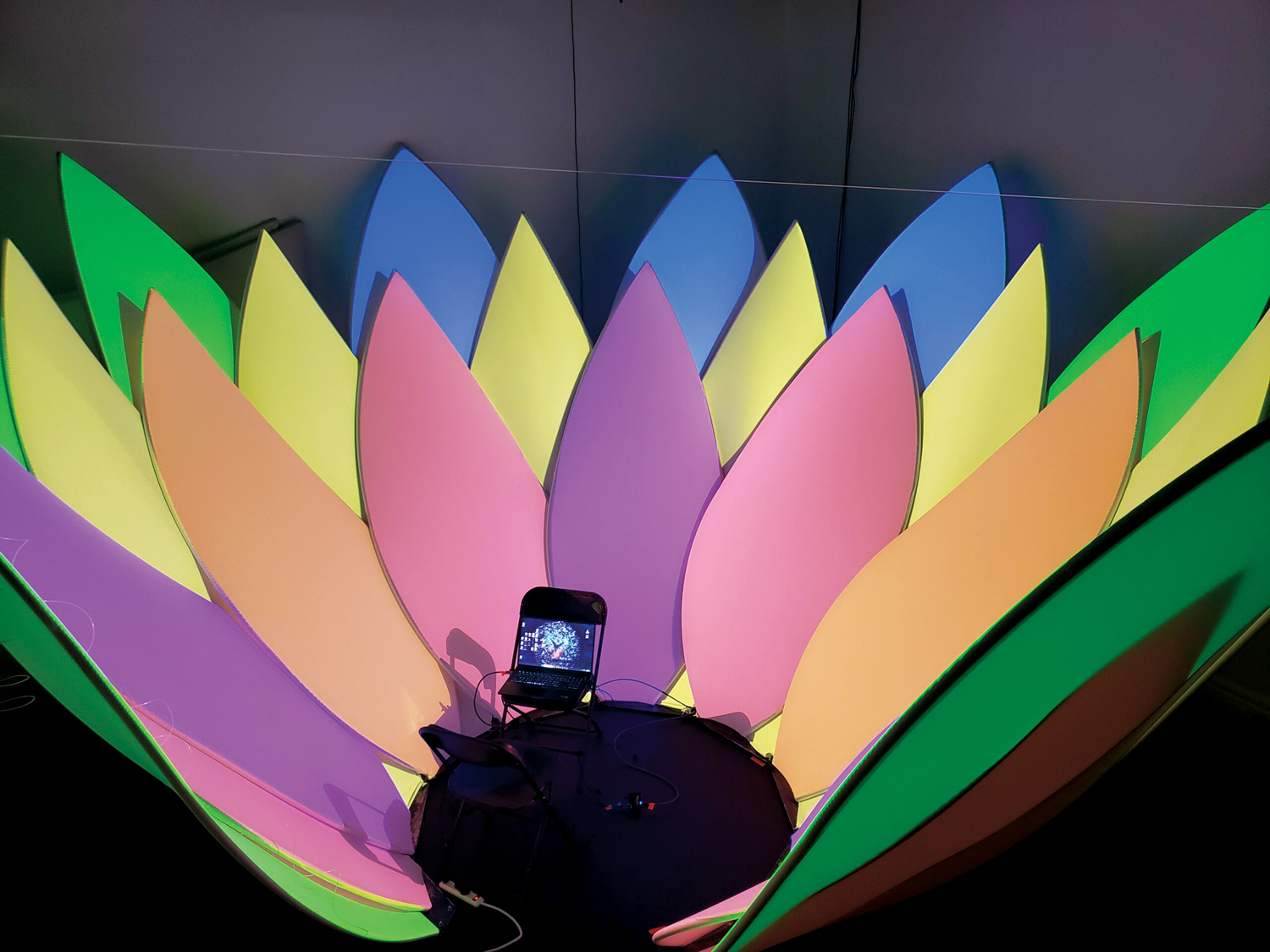 Quantum physics inspires interactive fabric art - Specialty Fabrics Review